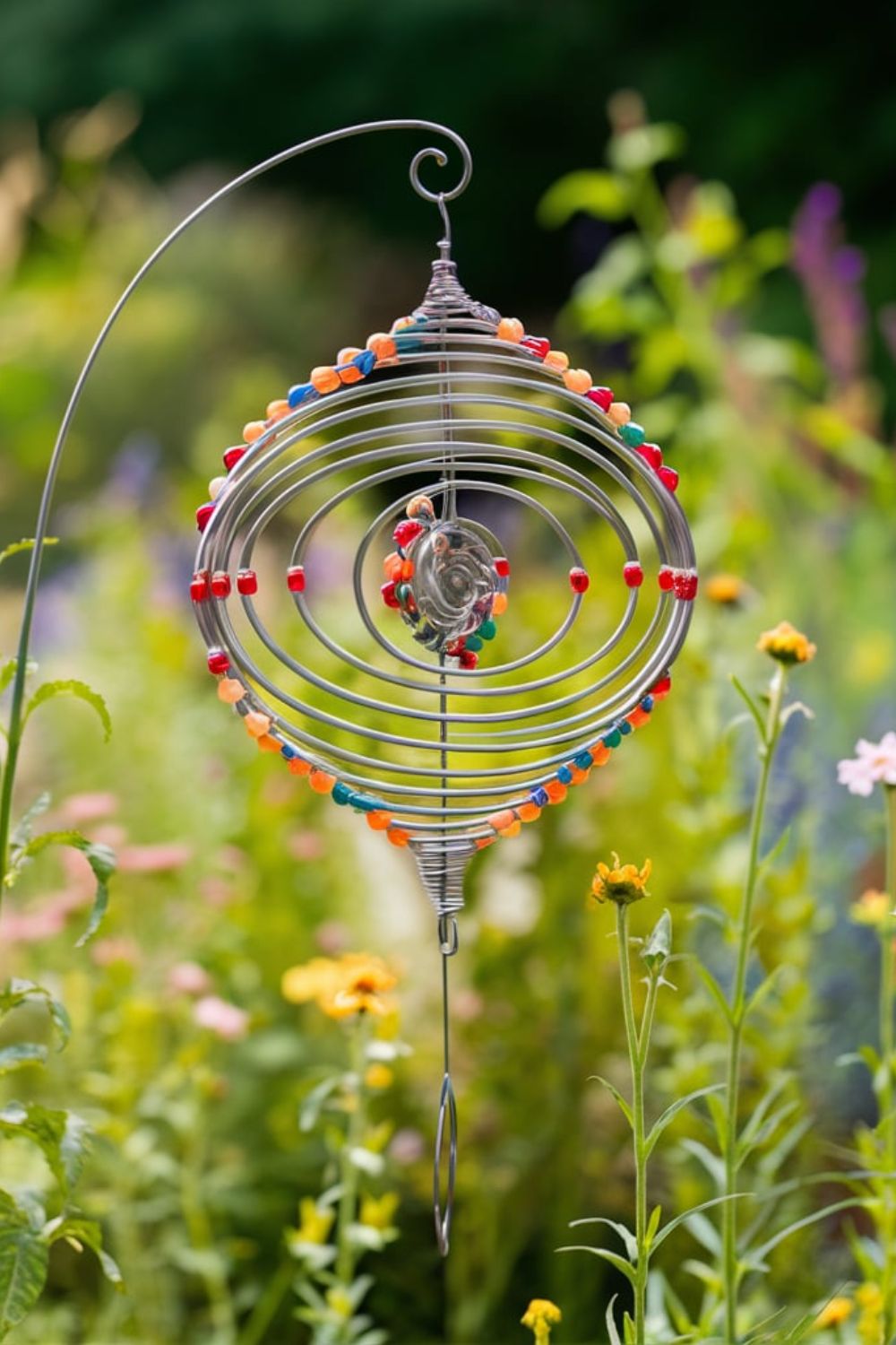 15 Wind Spinners DIY [Make Within Minutes] – craftydiyers.com