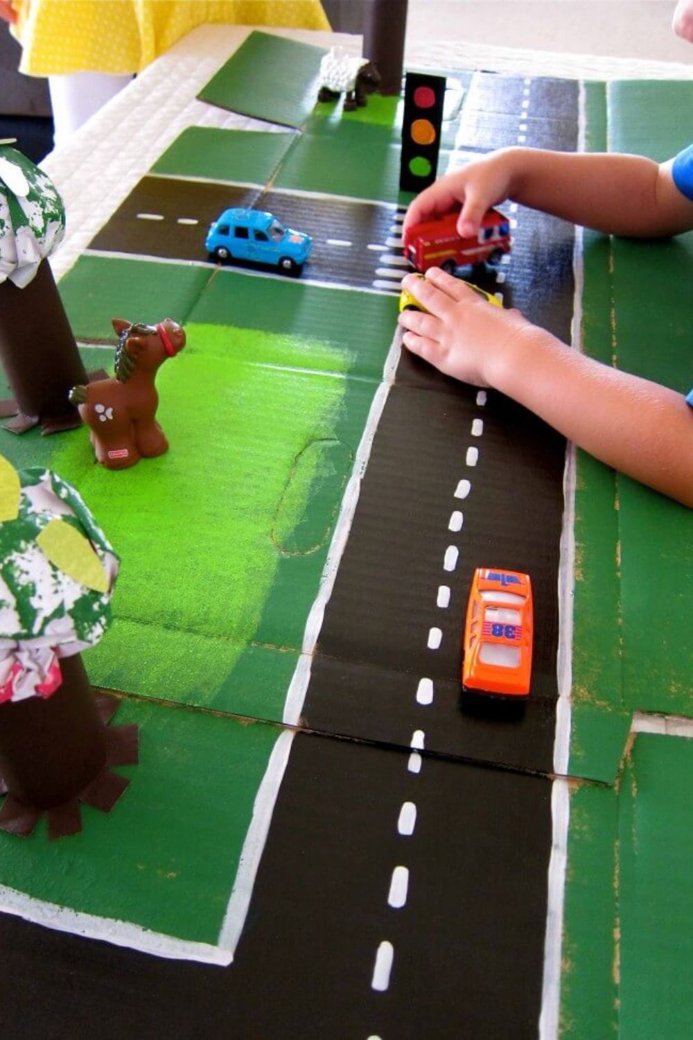 25 DIY Playroom Ideas [Make Within Minutes] – craftydiyers.com