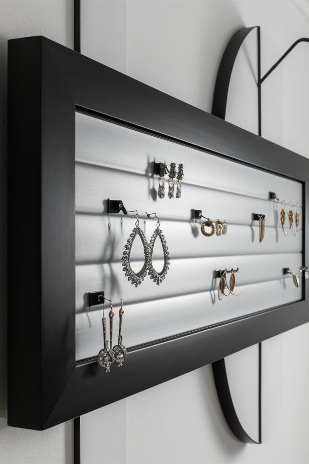 23 DIY Earring Holder [Easy To Make] – craftydiyers.com
