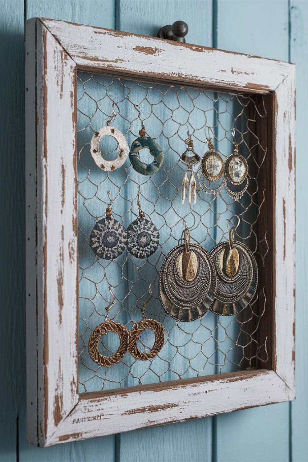 23 DIY Earring Holder [Easy To Make] – craftydiyers.com