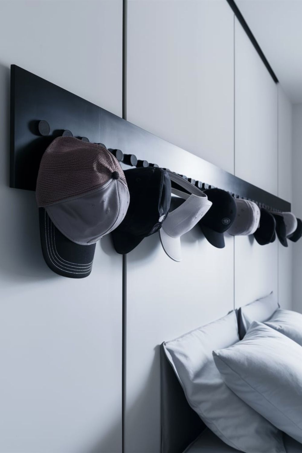 20 Hat Storage Ideas [Within Budget] – craftydiyers.com
