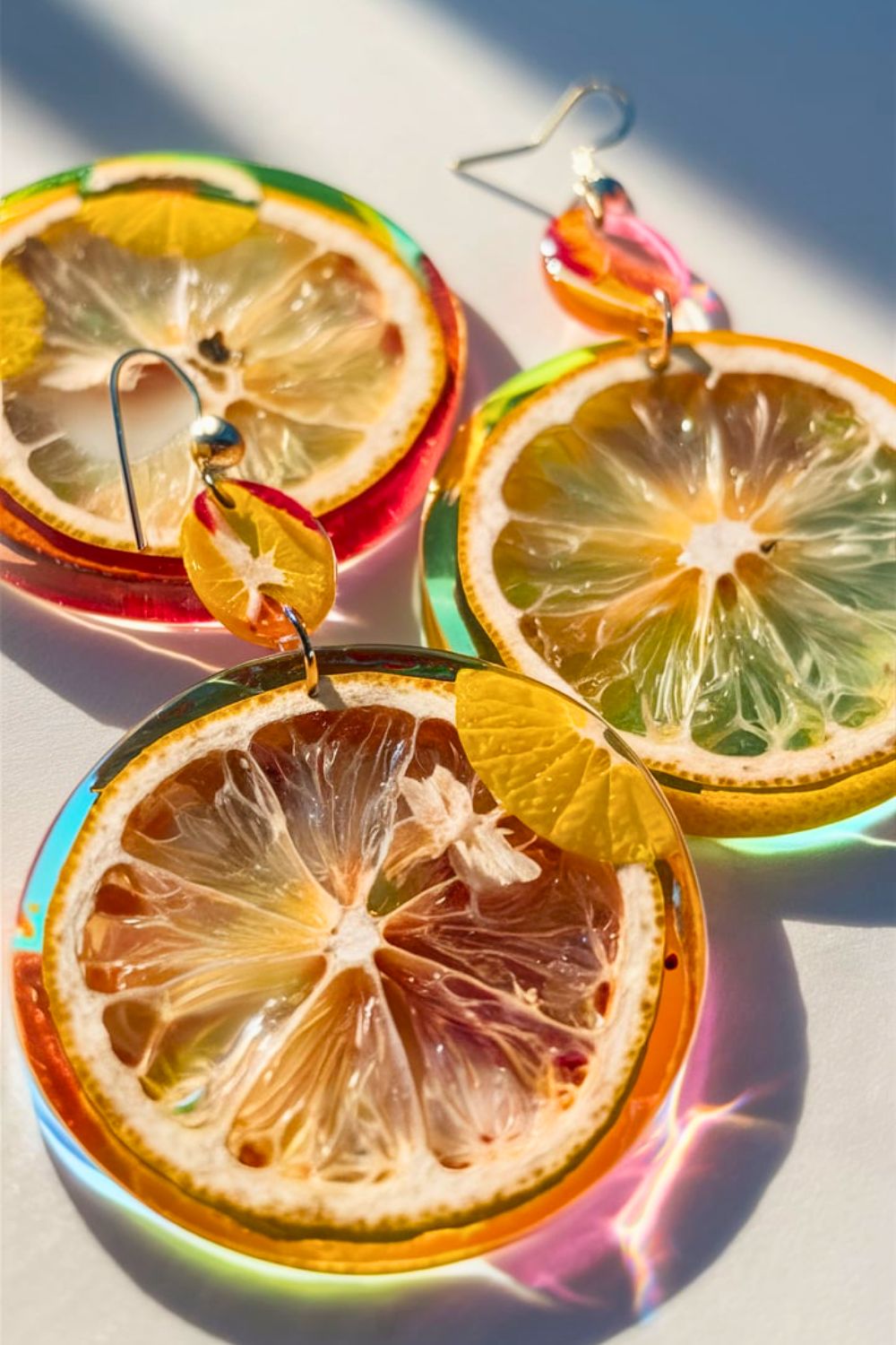 20 Resin Earrings DIY [Make Within Minutes] – craftydiyers.com