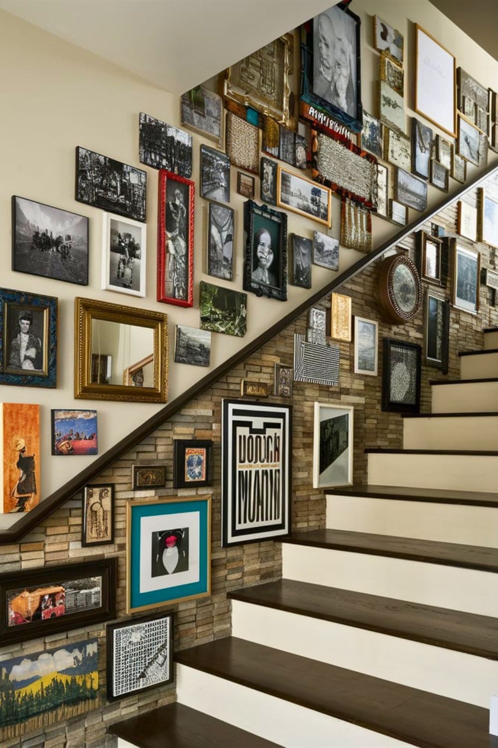 20 DIY Stairs Makeover [Easy To Copy] – craftydiyers.com