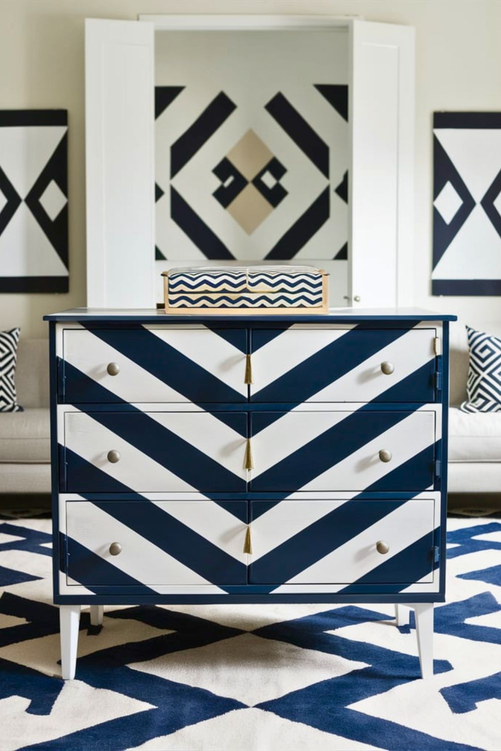 40 DIY Dresser Makeover [Within Budget] – craftydiyers.com