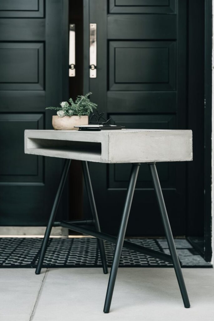 25 DIY Entry Table [Make Within Minutes] – craftydiyers.com