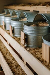 30 DIY Nesting Boxes For Chickens [For Every Coop] – craftydiyers.com