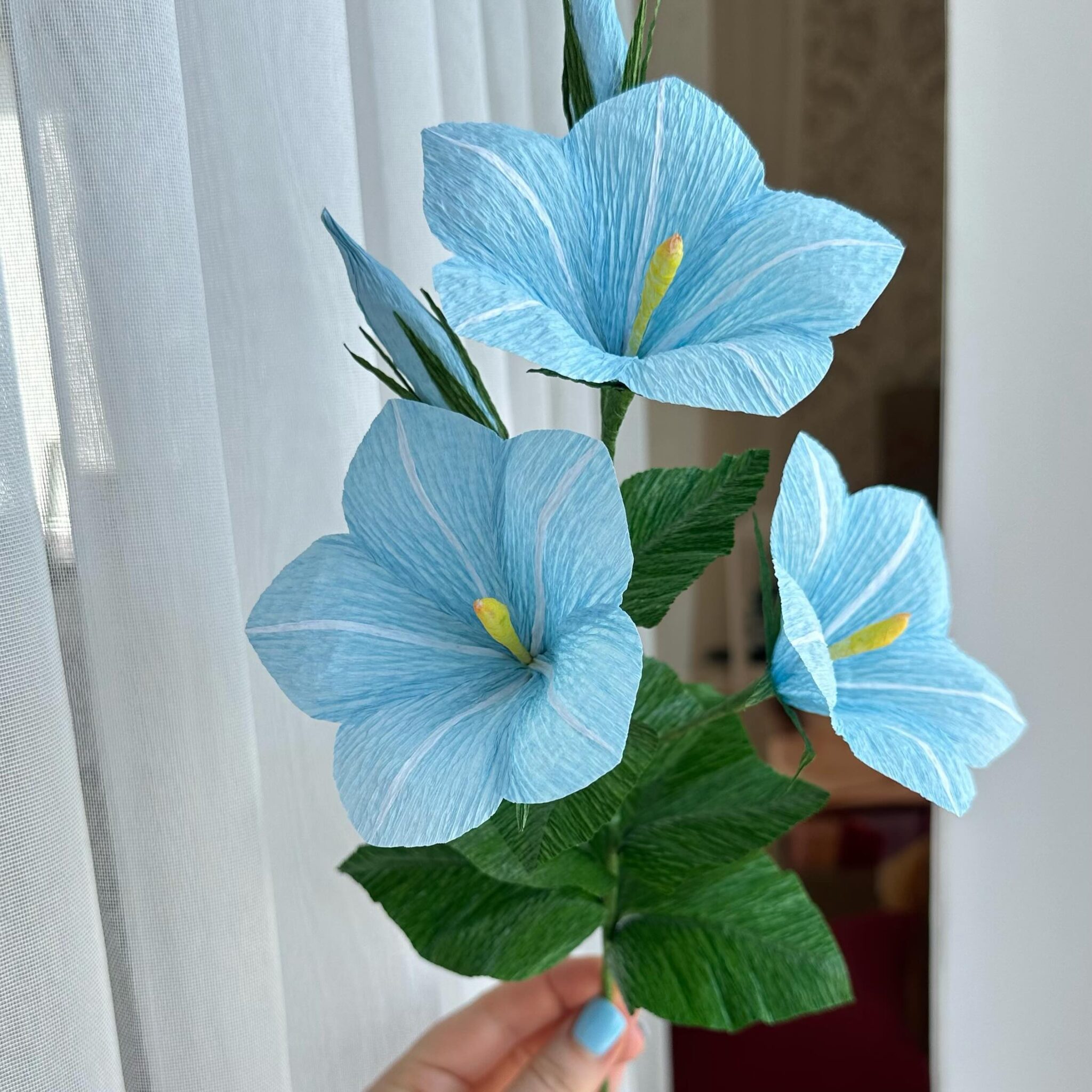 21 DIY Paper Flowers [Make Within Minutes] – craftydiyers.com