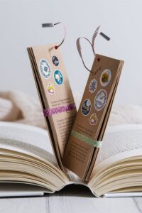 50 DIY Bookmarks [Easy To Make] – craftydiyers.com