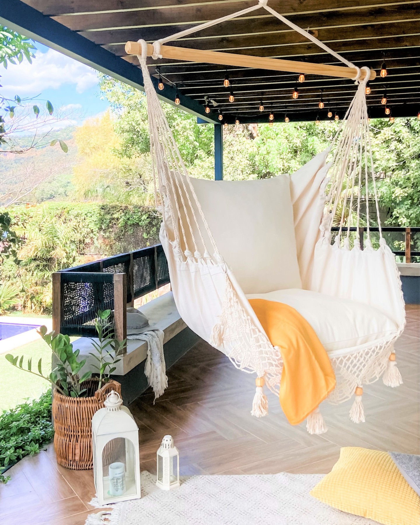 19 Indoor Sunroom Furniture Ideas That Feel Like a Summer Getaway ...